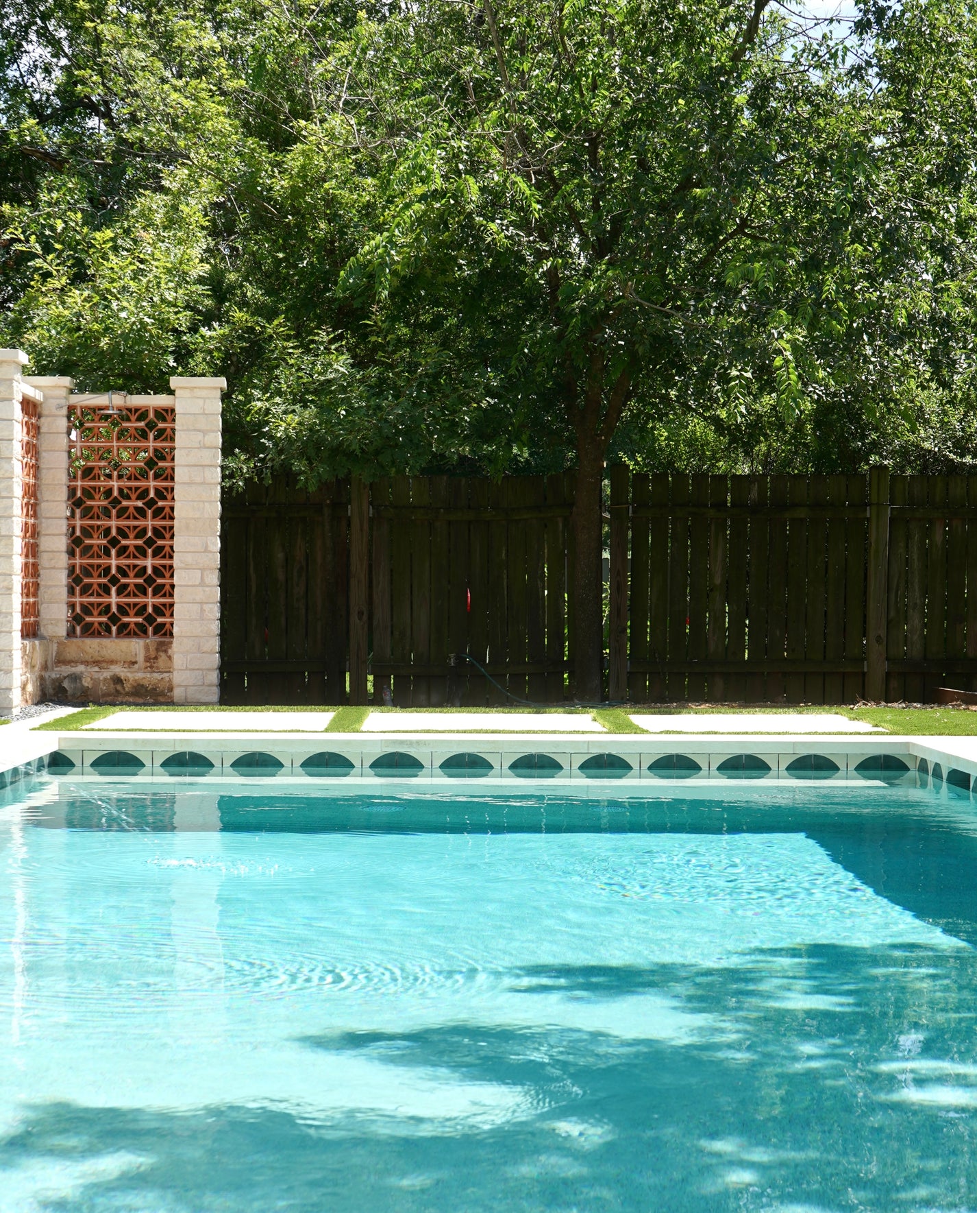 Champagne Quarter Circle Pool Waterline - Clay Imports