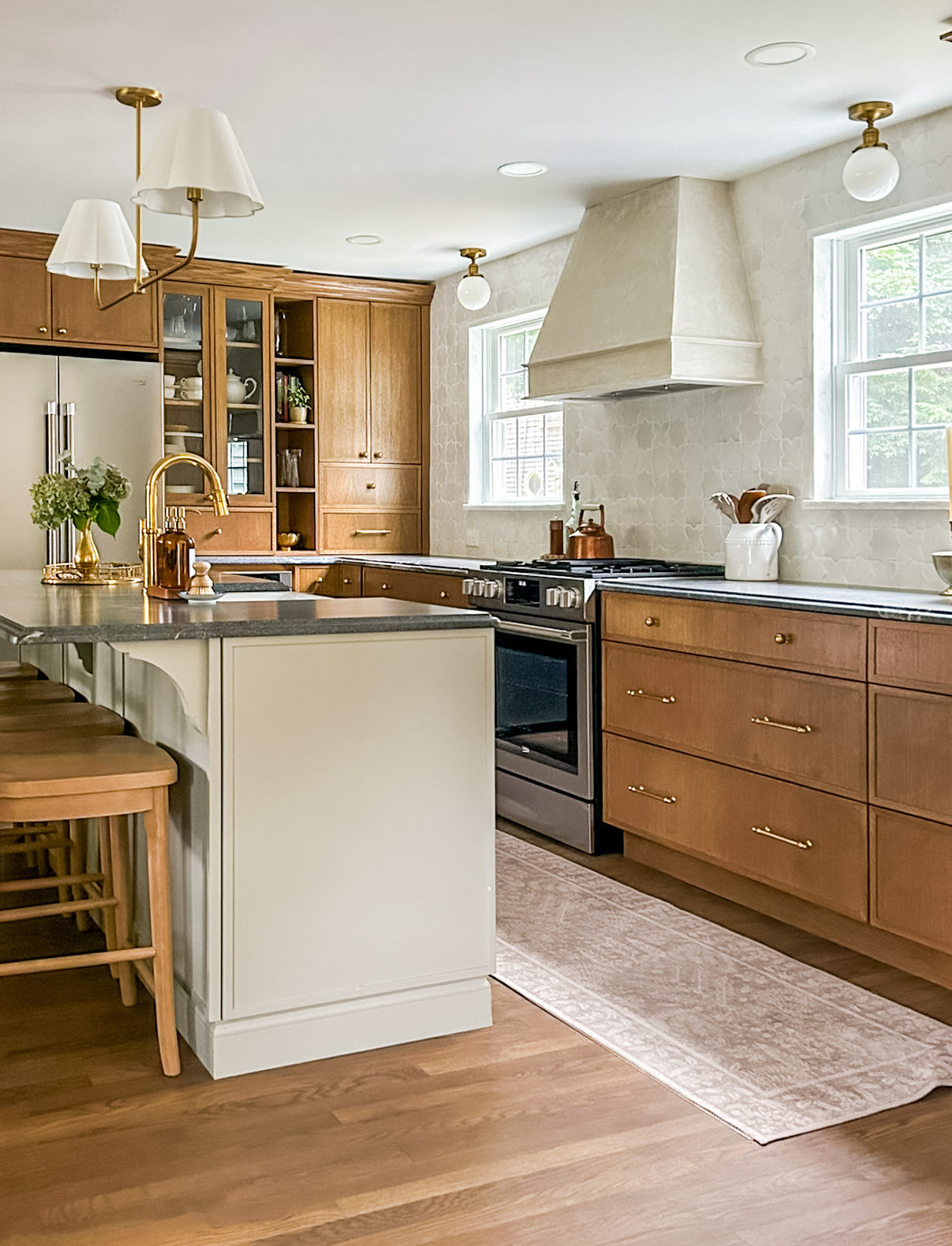 Mini Star & Cross Tupelo Blanco 3.5 – Glazed Terracotta Tile | Clay Imports