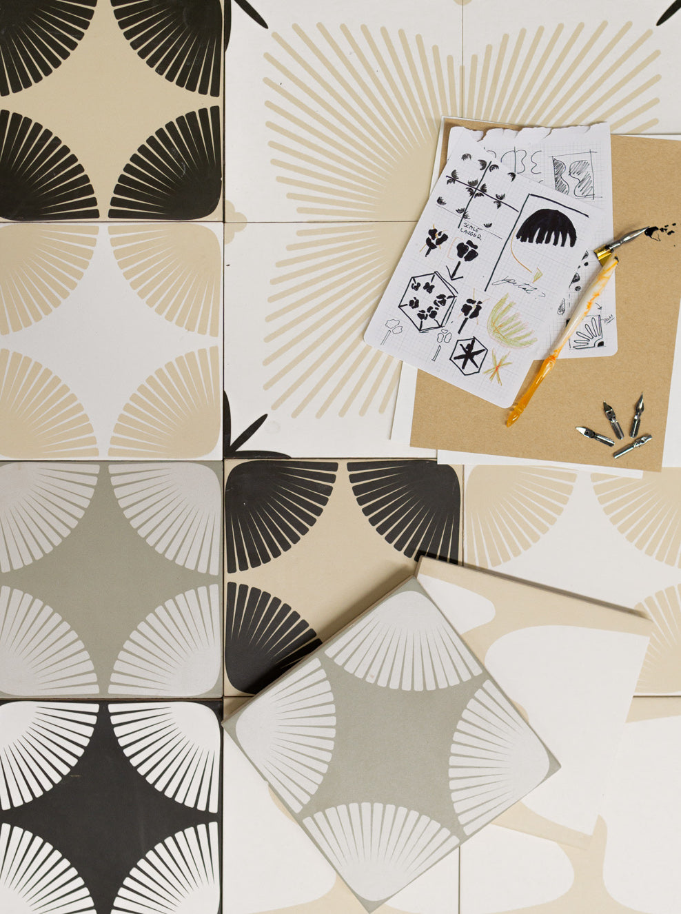 Blot Black Dew 8x8 – Clay Imports