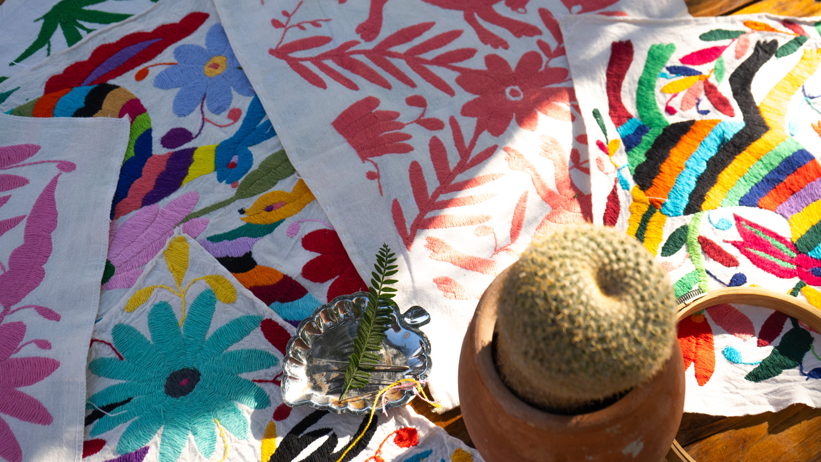 Otomí Embroidered Placemat – Clay Imports