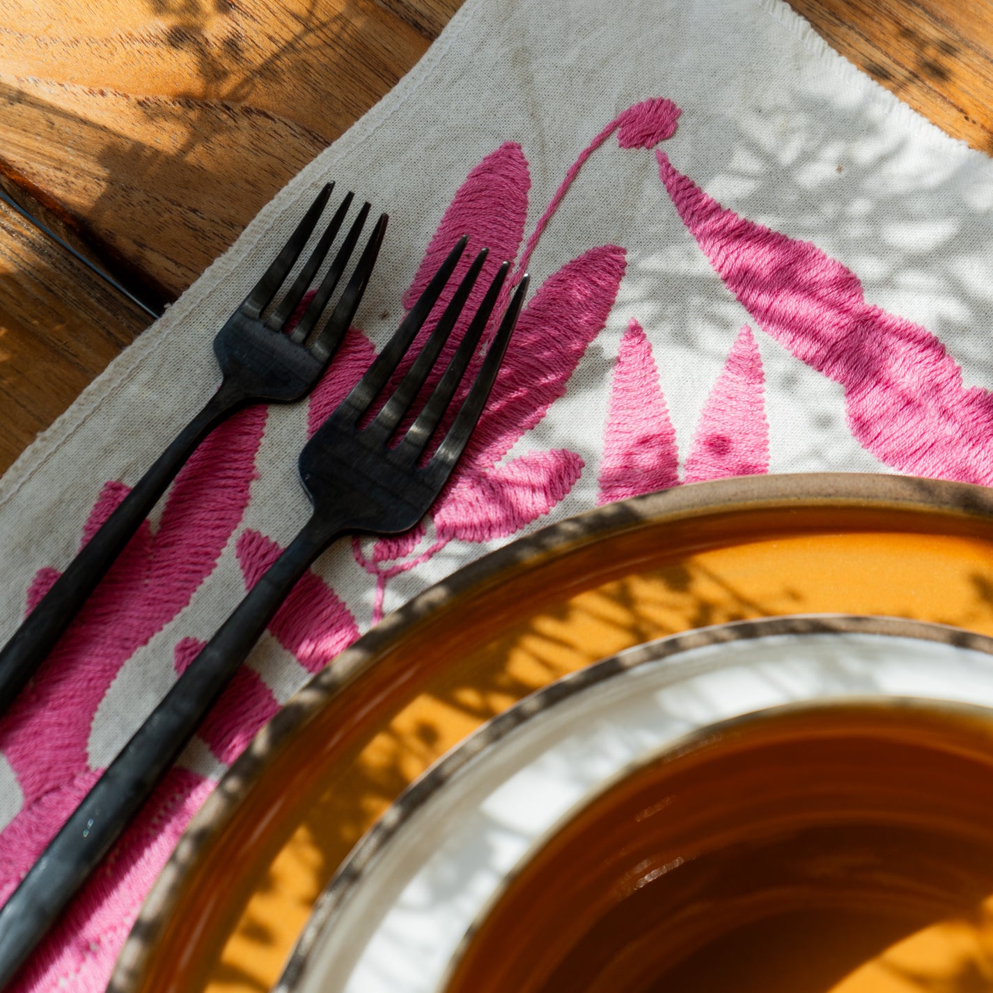 Otomí Embroidered Placemat – Clay Imports